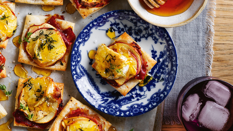 Apple Brie And Prosciutto Tarts With Thyme Recipe | Coles