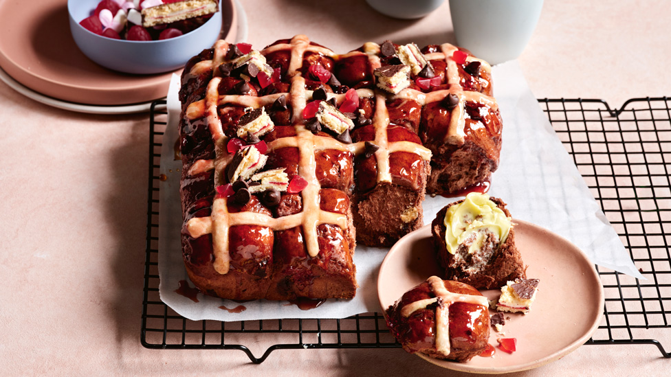 Jammy-Choc Hot Cross Buns Recipe | Coles