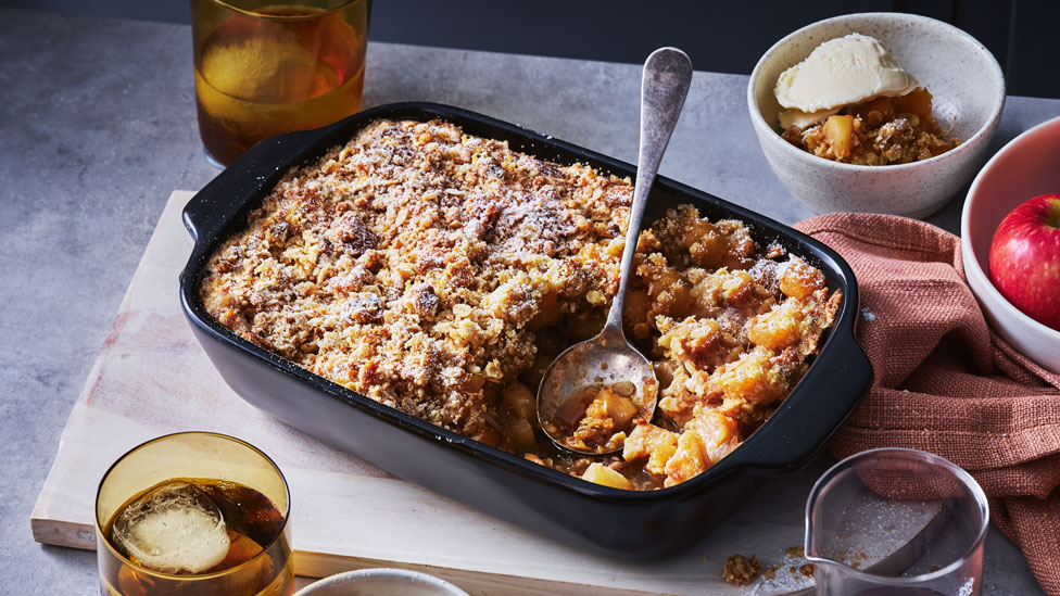 Apple & Ginger Crumble Recipe | Coles