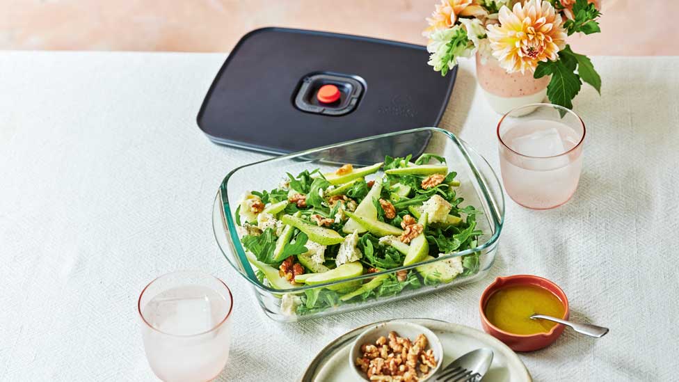 Rocket, Pear & Gorgonzola Salad Recipe | Coles