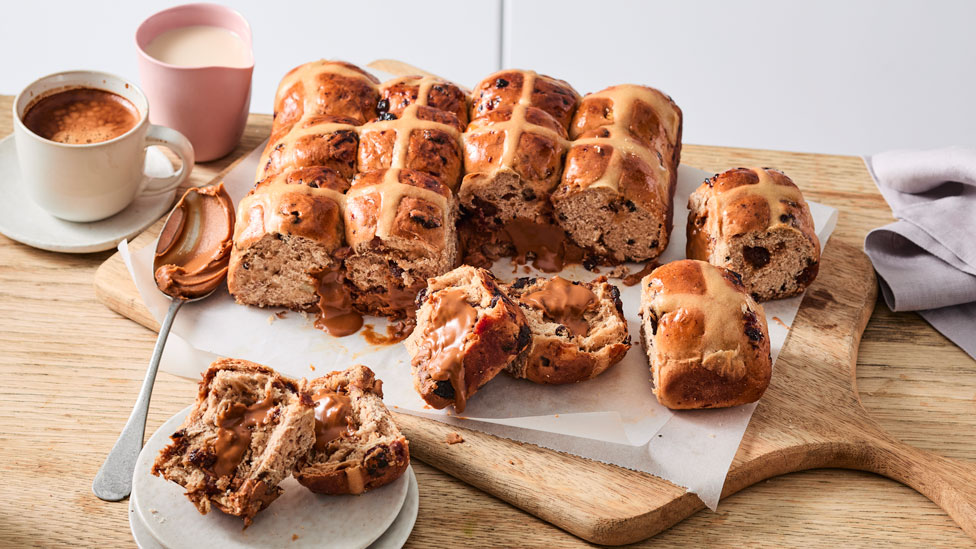 Biscoff Hot Cross Bun Recipe | Coles