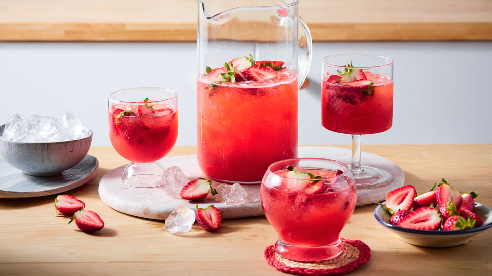 Strawberry Lemonade Recipe | Coles
