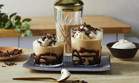 Mudslide Cocktail Recipe | Baileys & Kahlua Cocktail | Coles