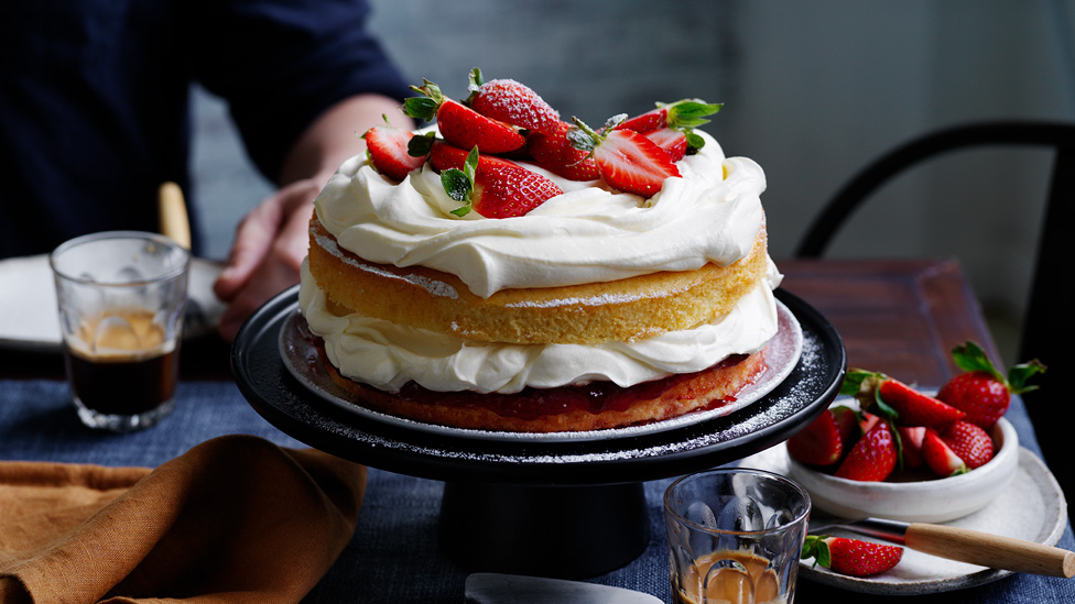 Victoria Sponge Cake Recipe | Coles
