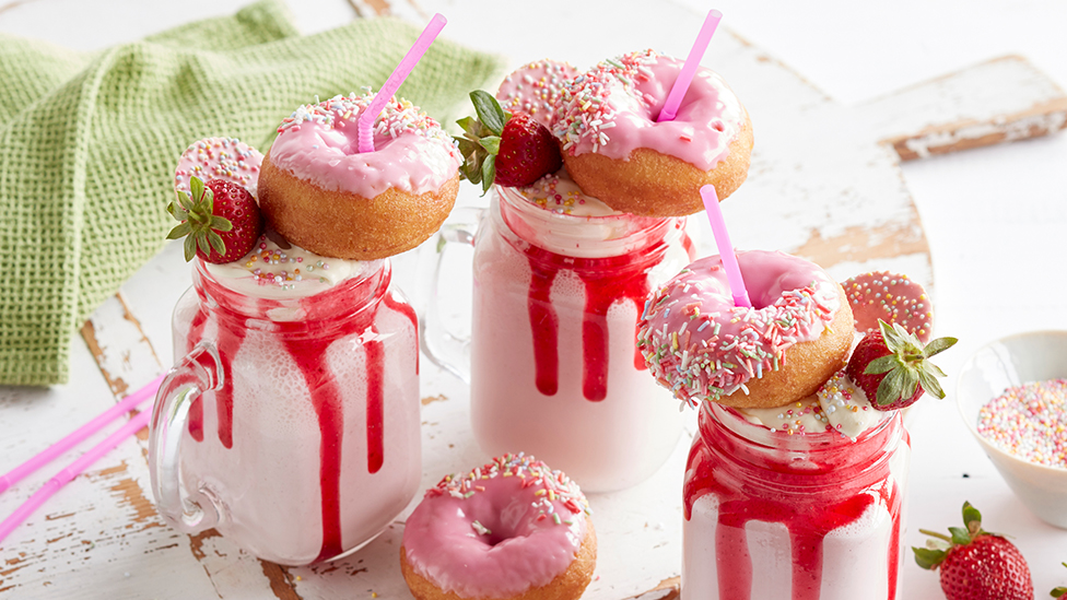 Strawberry Cheesecake Freak-Shake Recipe | Coles