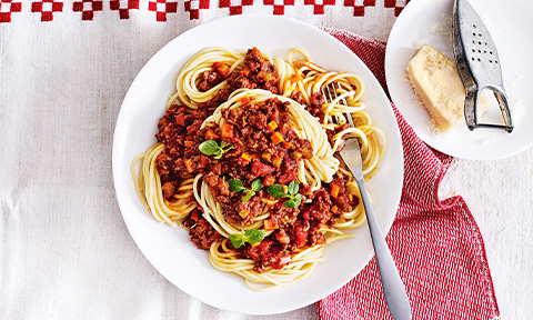 Quick & Easy Spaghetti Bolognaise Recipe | Coles