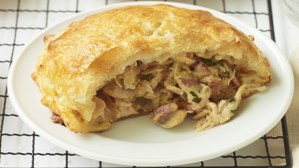 Classic Turkey Pie Recipe | Coles